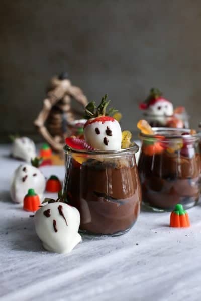 Halloween Dirt Pudding • Fit Mitten Kitchen