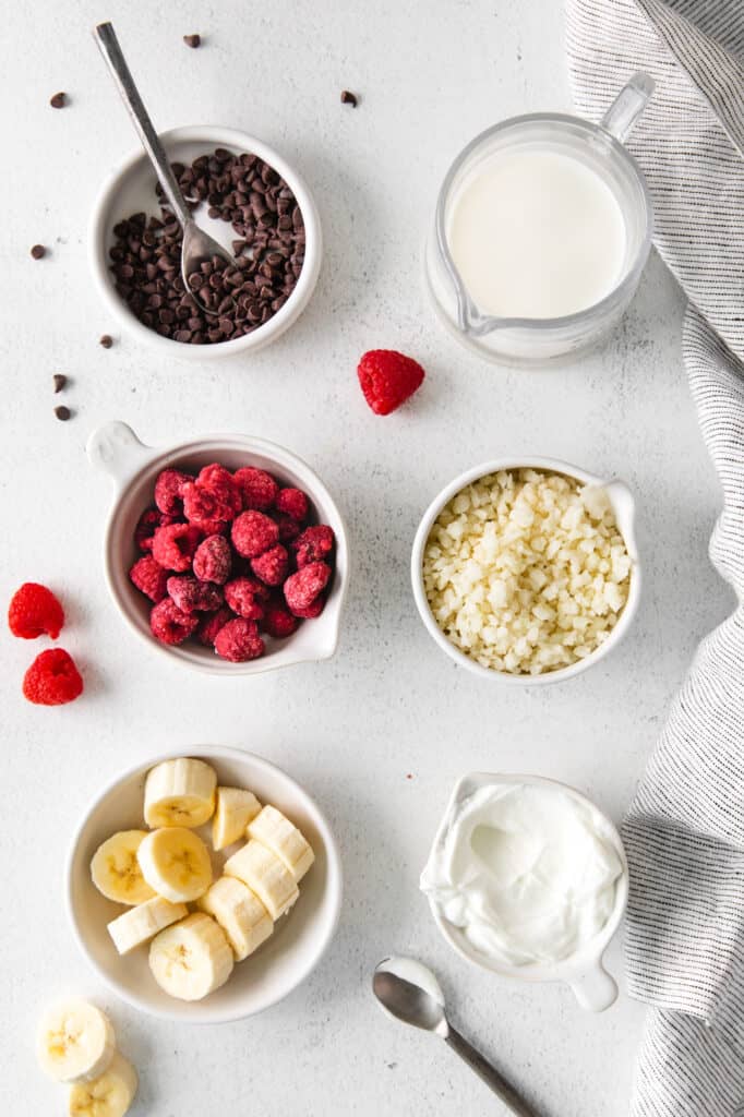 Raspberry Smoothie • Fit Mitten Kitchen