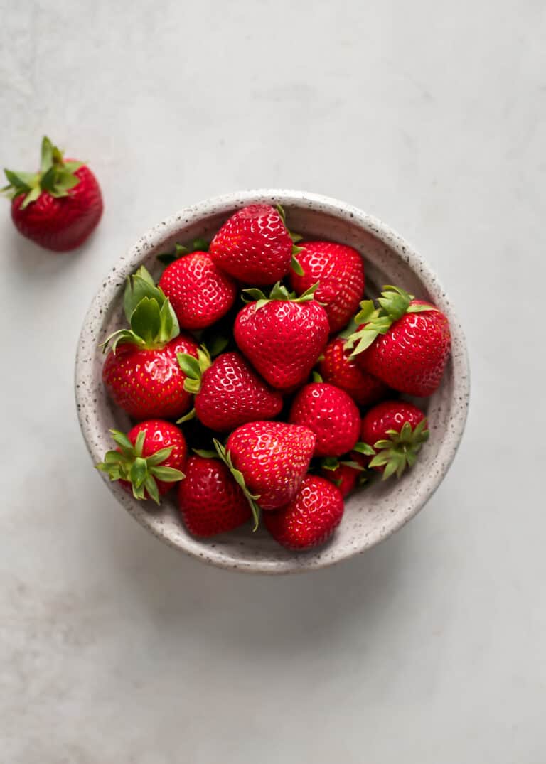 How to Wash & Store Berries (the right way!) • Fit Mitten Kitchen